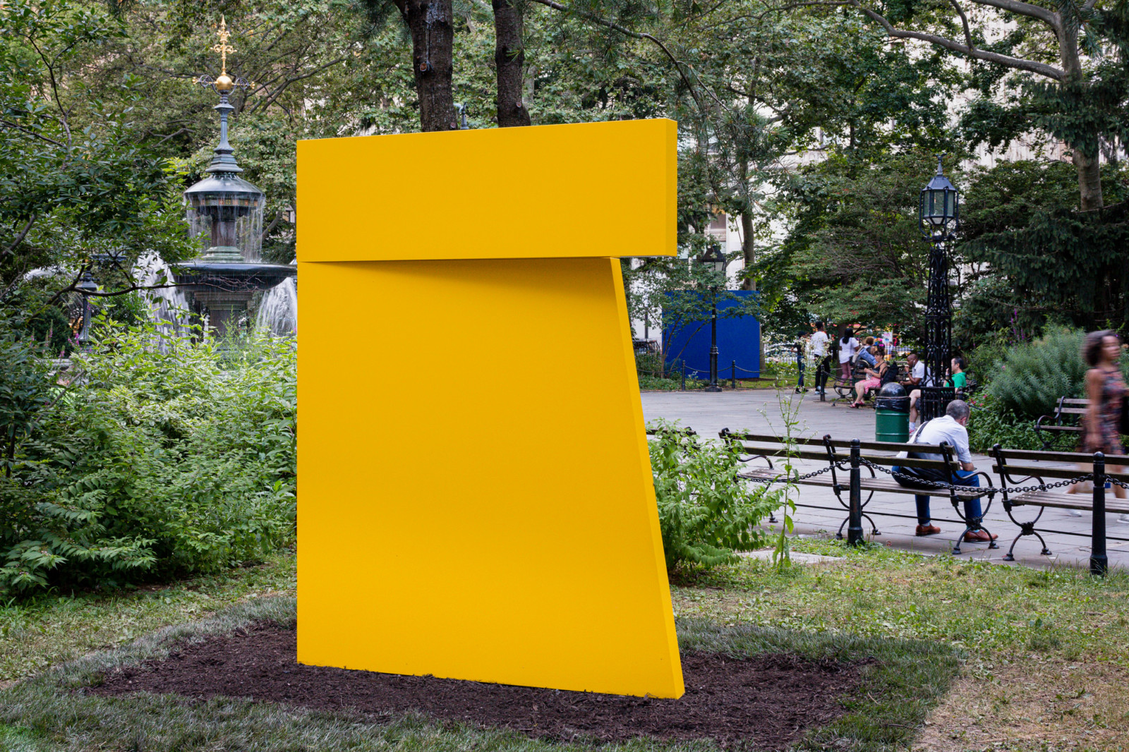 Carmen Herrera: Estructuras Monumentales - Public Art Fund