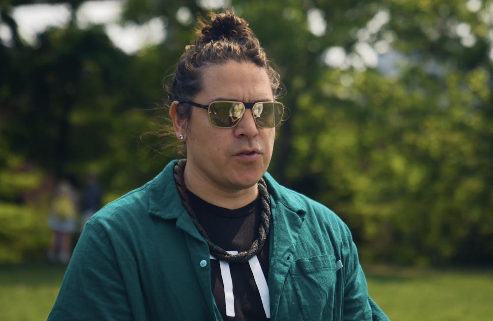 Nicholas Galanin: In every language there is Land / En cada lengua hay ...